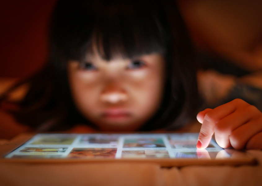 Παιδιά και Διαδίκτυο: Όσα χρειάζεται να γνωρίζουμε - Miss or Madam